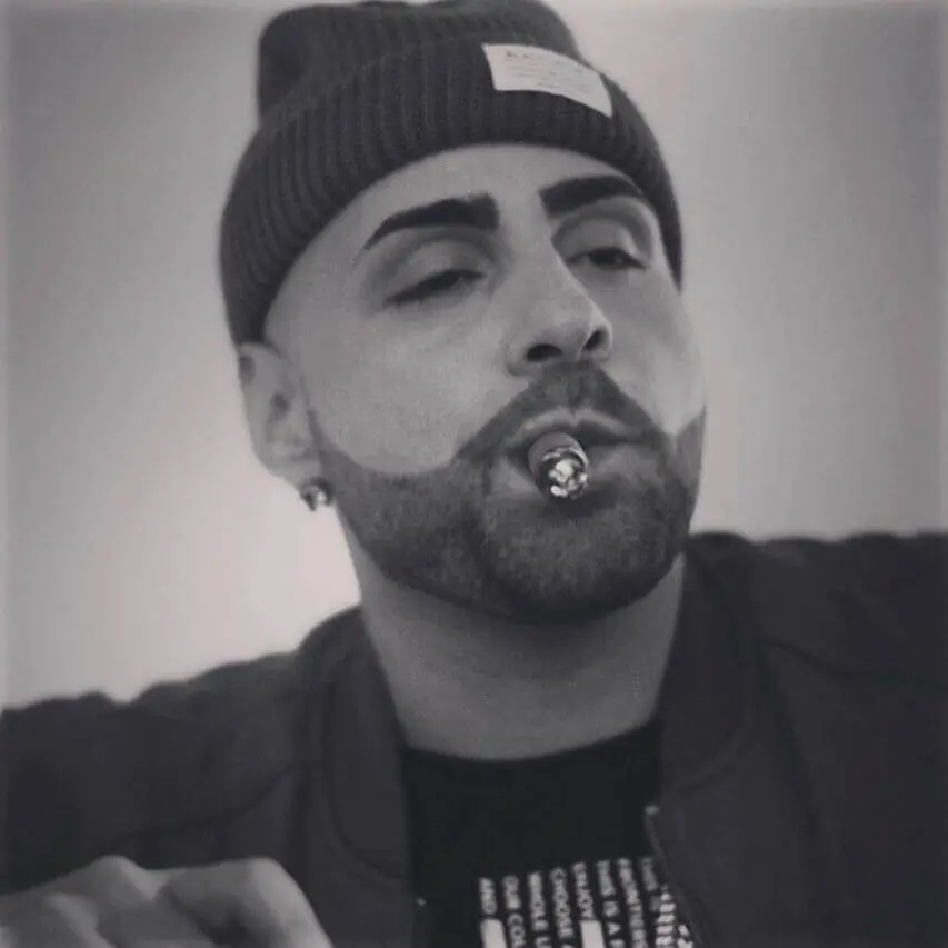 Cheka - Más imagenes del cantante